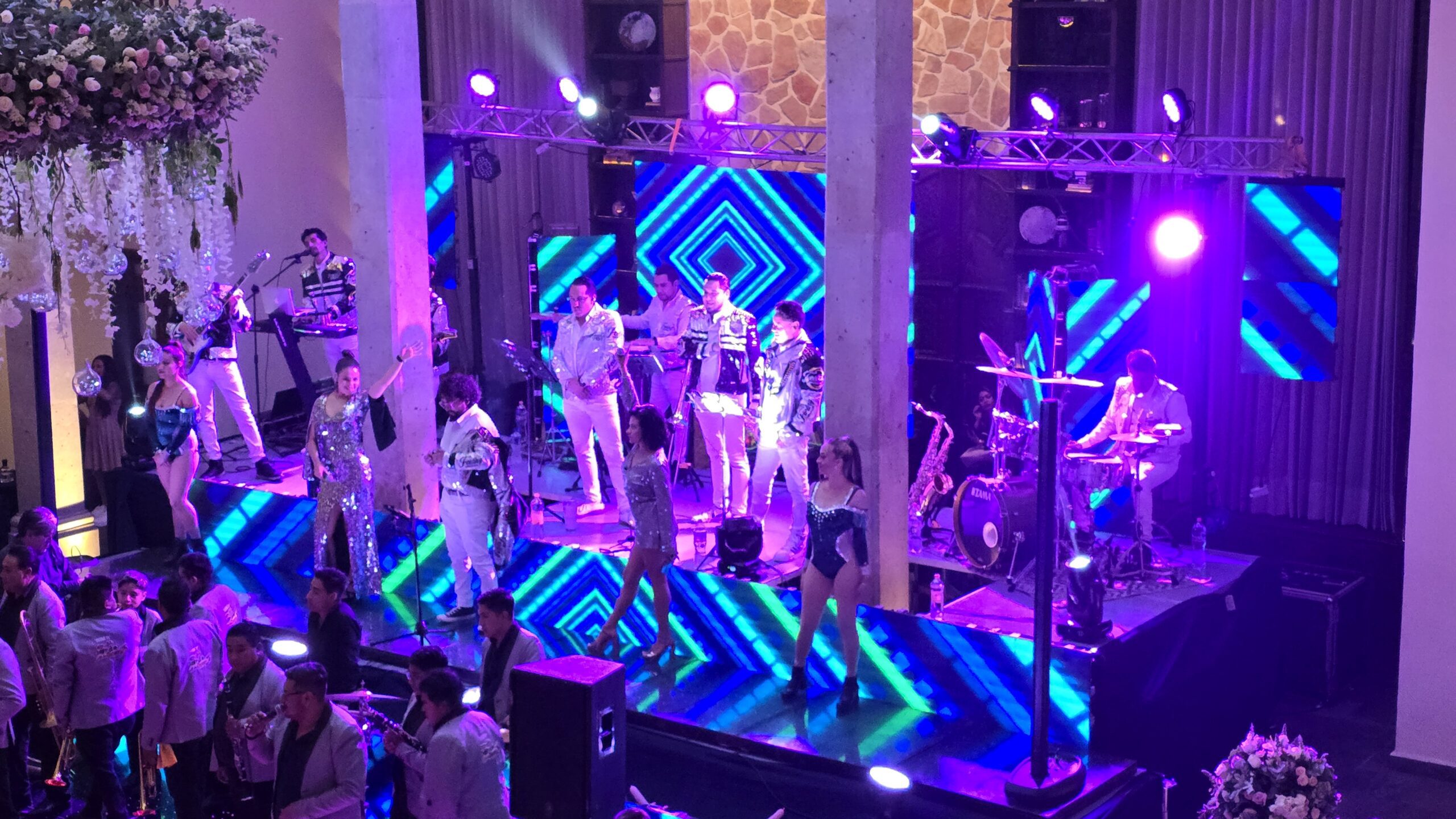 Grupo versátil en Georgia - Grupo Musical Feeling / Cobertura Nacional