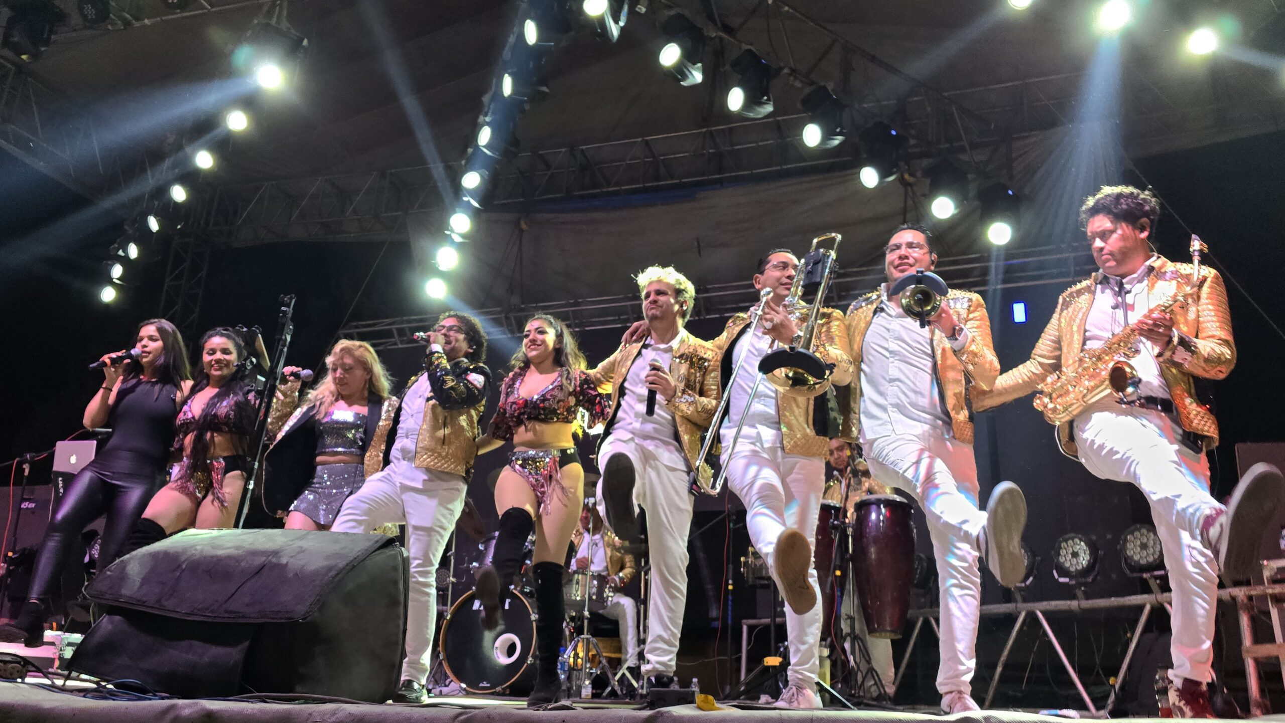 Grupo versátil en Nueva Jersey - Grupo Musical Feeling / Cobertura Nacional